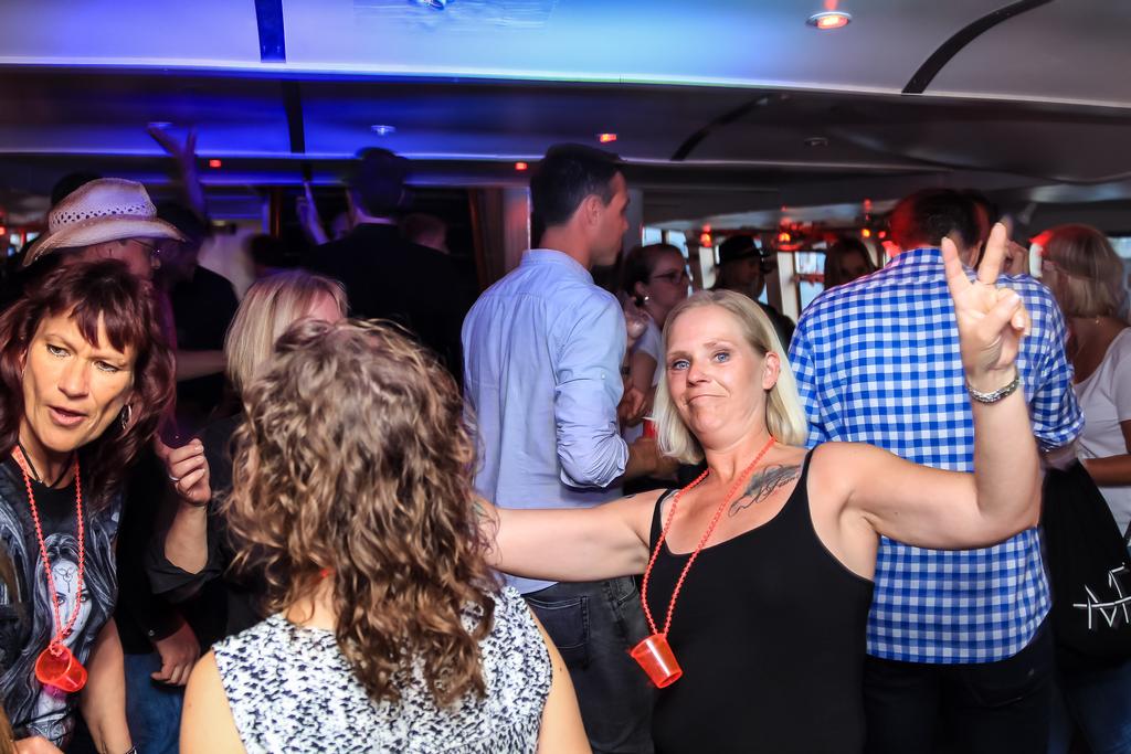 Fotos der Bootsparty Hamburg am 19.05.2018 - Bilder vom Partyboot